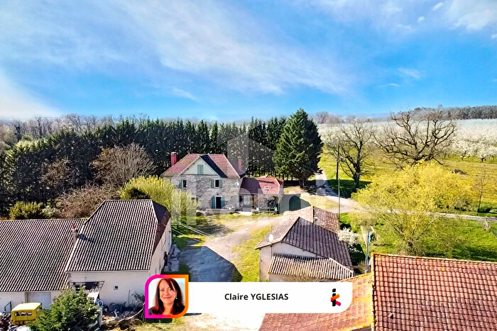 Maison à vendre - Rampieux - 16 pièces - 11 chambres