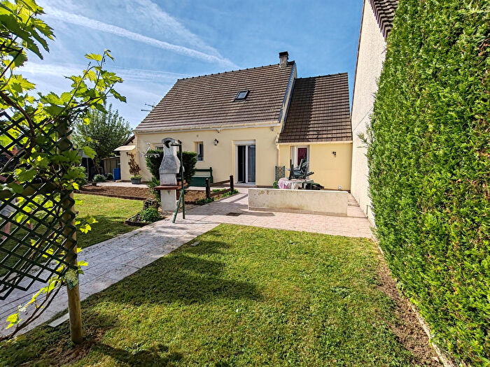 Maison à vendre - VillersCotterêts - 7 pièces - 3 chambres