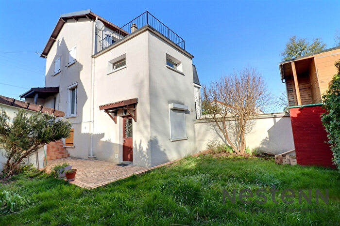 Maison à vendre - Neuilly-Plaisance, Côteaux dAvron - 4 pièces - 3 chambres