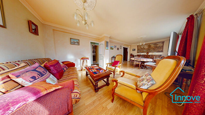 Appartement à vendre - Les Clayes-sous-Bois - 5 pièces - 3 chambres