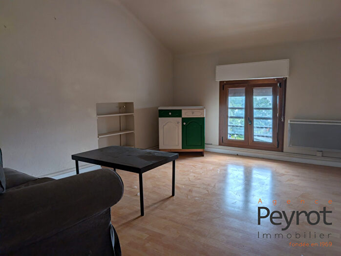 Appartement 4 pièces à louer à Bourg-Madame