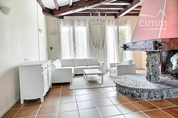 Maison à vendre - Échirolles, Villeneuve - 9 pièces - 7 chambres