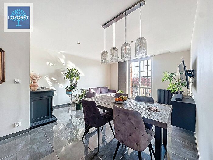 Appartement à louer - Sud, Parmain - 3 pièces - 2 chambres