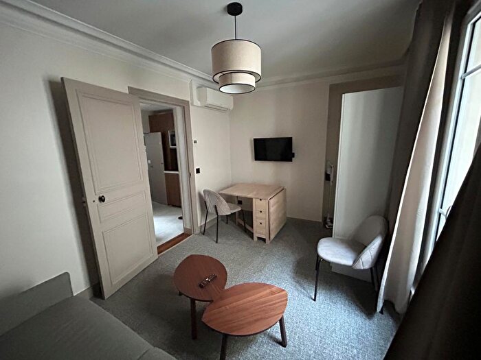 Paris 8ème, Elysée, Madeleine - Appartement 1 pièce à vendre