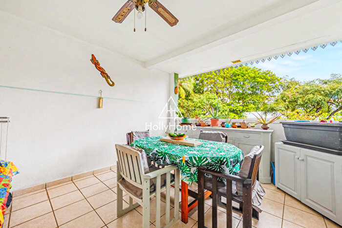 Appartement 3 pièces à Saint-Paul, Centre-ville, Etang, à vendre