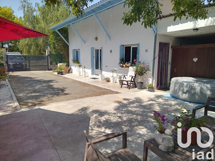 Maison à vendre - Mirande - 3 pièces - 2 chambres