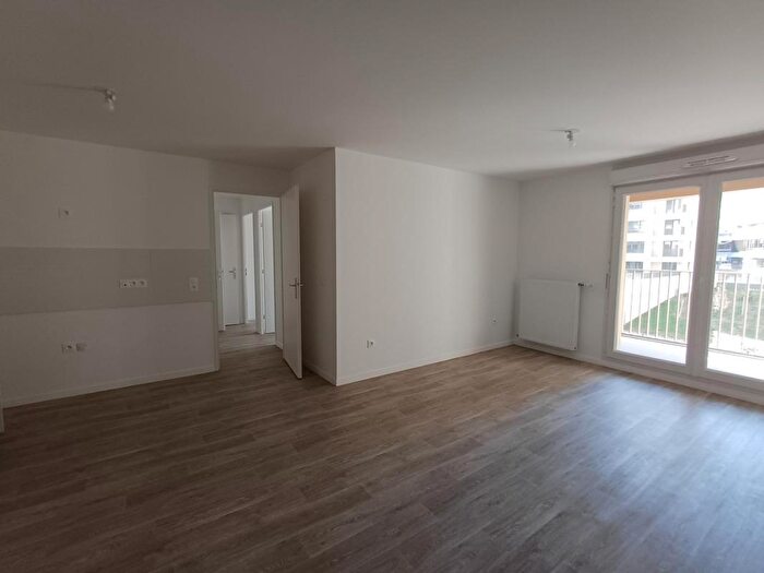 Appartement à louer - Bobigny, Centre-ville - 4 pièces - 3 chambres