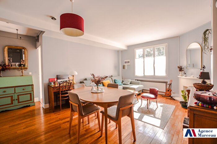 Appartement à vendre - Courbevoie, Marceau République - 4 pièces - 3 chambres