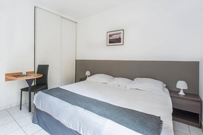 Appartement à louer - Patay-Masséna, Paris ème arrondissement - 1 pièce