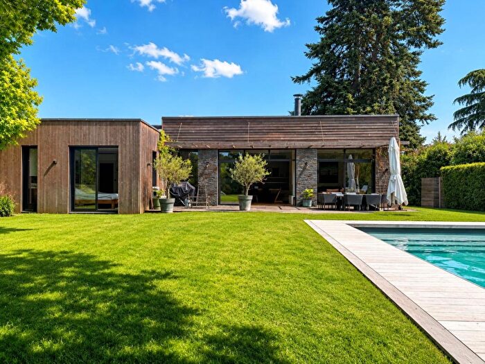 Maison 7 pièces à vendre à Montfort-l'Amaury