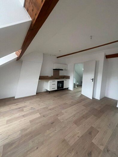 Appartement 1 pièce à Centre Ville, Saint-Quentin, à louer