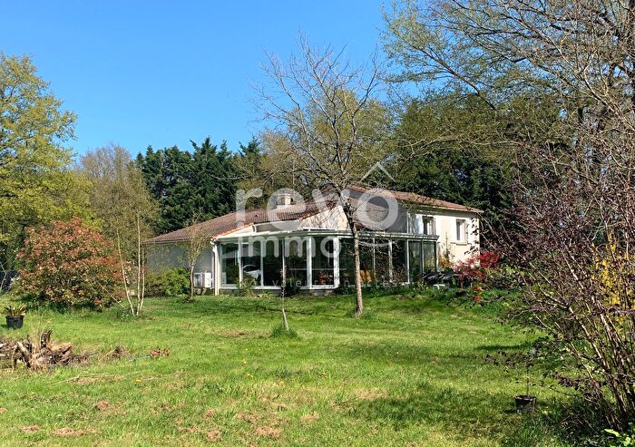 Maison à vendre - La Chevrolière - 7 pièces - 5 chambres