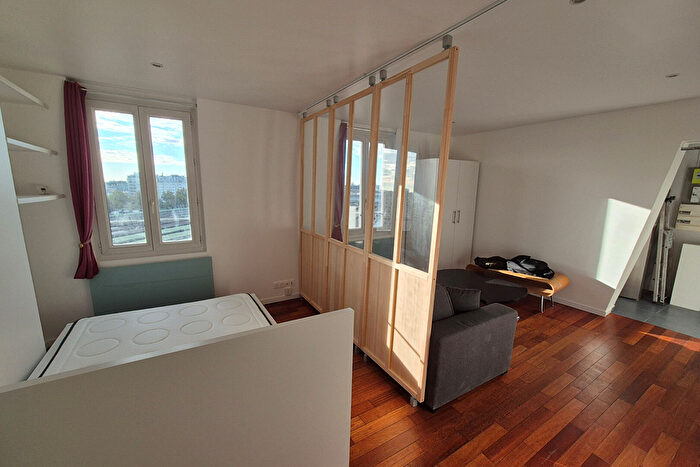Appartement 1 pièce à louer - Paris 10ème, Louis Blanc, Aqueduc