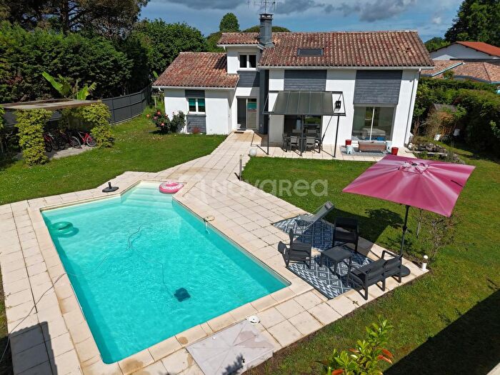 Maison à vendre - Angresse - 7 pièces - 5 chambres