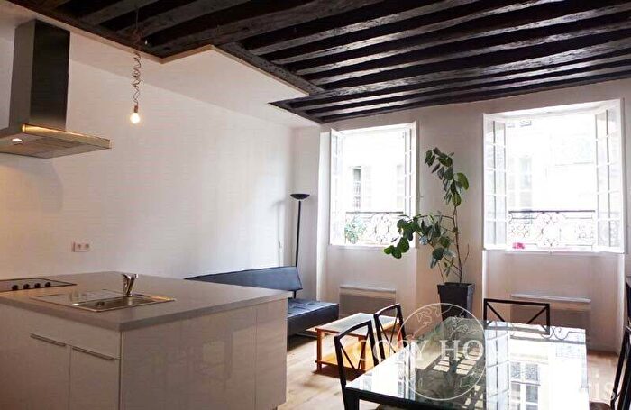 Appartement à louer - Sainte Avoie, Paris ème arrondissement - 2 pièces - 1 chambre