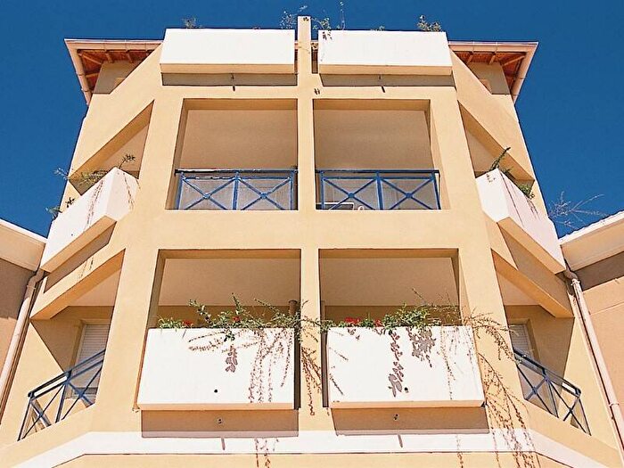 Appartement à louer - Zone Rurale Nord, Bagnols-sur-Cèze - 1 pièce