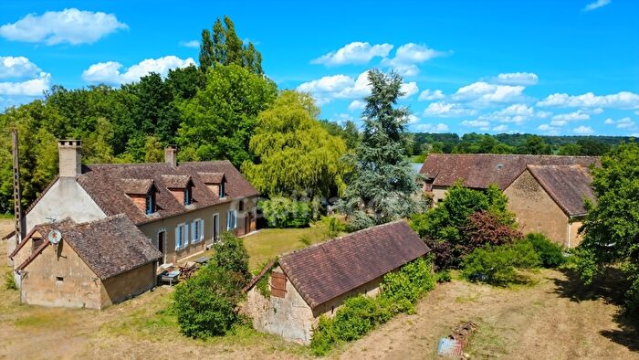 Maison 4 pièces à Saint-Célerin, à vendre