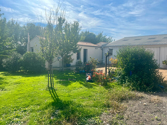 Maison à vendre - Sainte-Radégonde-des-Noyers - 3 pièces - 1 chambre