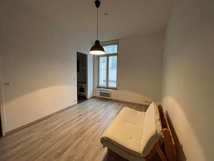 Appartement à louer - Valenciennes - 2 pièces - 1 chambre