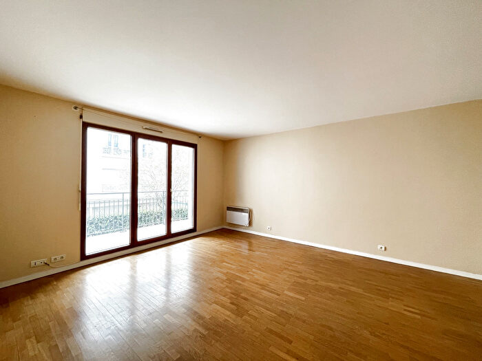 Appartement 2 pièces à Paris 18ème, Porte de Clignancourt, Porte Montmartre, Moskowa, à louer