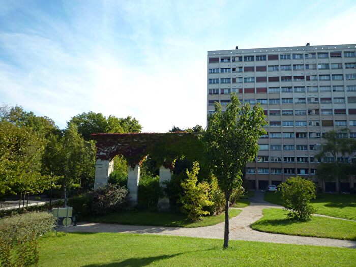 Appartement 3 pièces à Maisons-Alfort, Charentonneau, à vendre