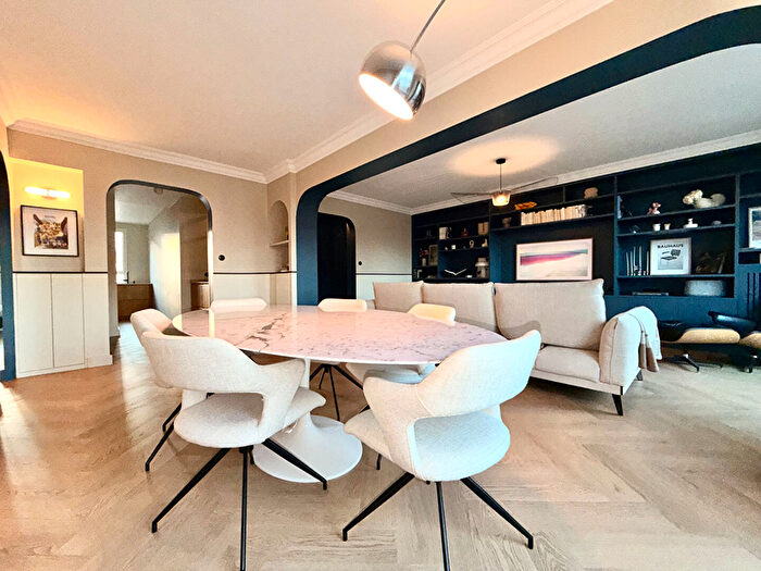 Appartement à vendre - Paris e , Porte de Saint-Cloud, Auteuil-Sud - 4 pièces - 2 chambres