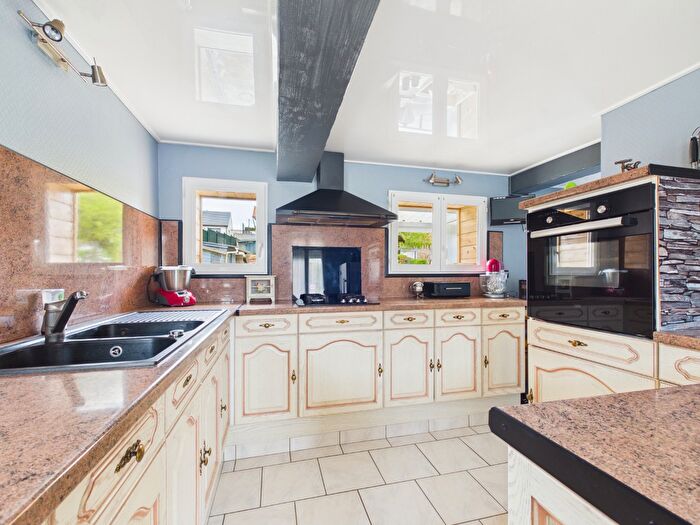 Maison 6 pièces à Rogy, à vendre