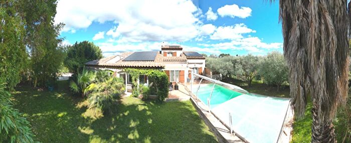 Maison à vendre - Hyères, Ayguade, Salins - 8 pièces - 5 chambres