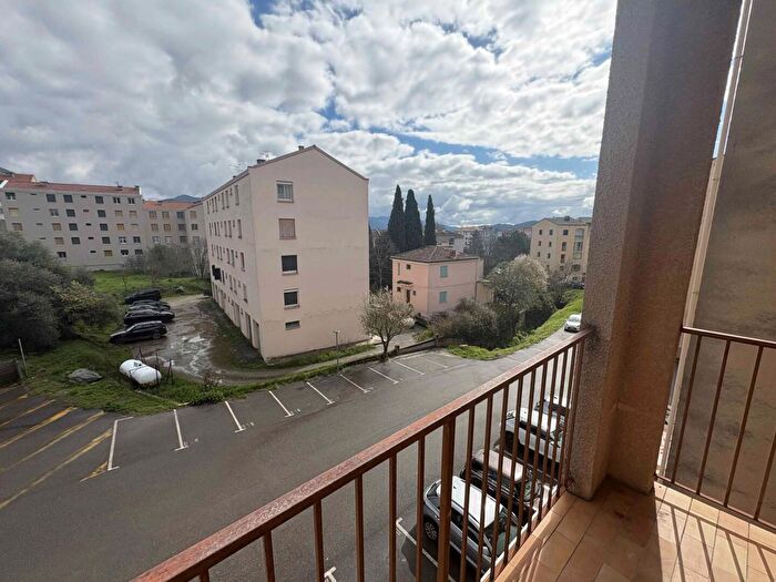 Appartement à louer - Corte - 3 pièces - 2 chambres