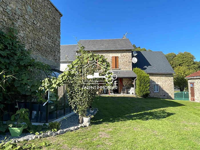 Maison à vendre - La Souterraine - 8 pièces - 5 chambres