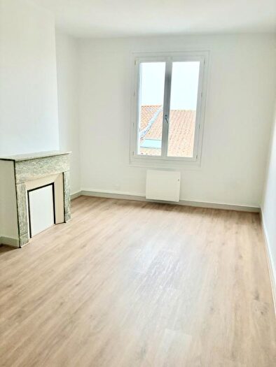 Appartement à louer - Limoges, Centre-ville, Hôtel de Ville, Emailleurs - 2 pièces - 1 chambre