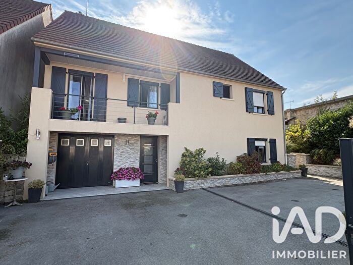 Maison 6 pièces à Vic-sur-Aisne, à vendre
