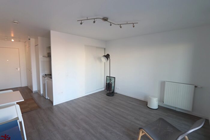 Appartement 1 pièce à Asnières-sur-Seine, Coubertin, à louer