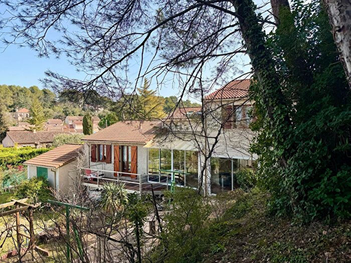 Maison à vendre - Simiane-Collongue - 6 pièces - 4 chambres