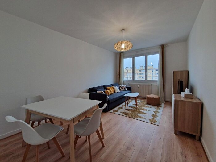 Saint-Étienne, Jacquard, Préfecture : Appartement 2 pièces à louer