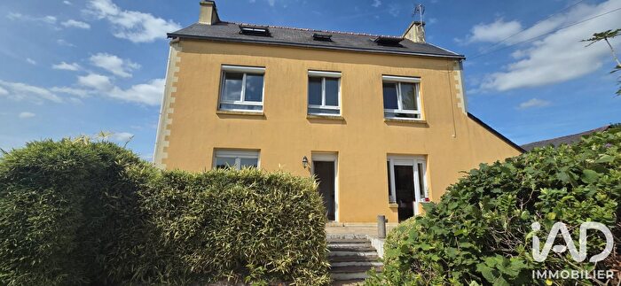 Maison 8 pièces à Coray, à vendre