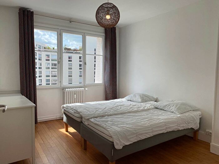 Vaugirard-Parc des Expositions, Paris 15ème arrondissement : Appartement 3 pièces à louer