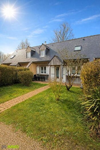 Maison à vendre - Cherrueix - 9 pièces - 6 chambres