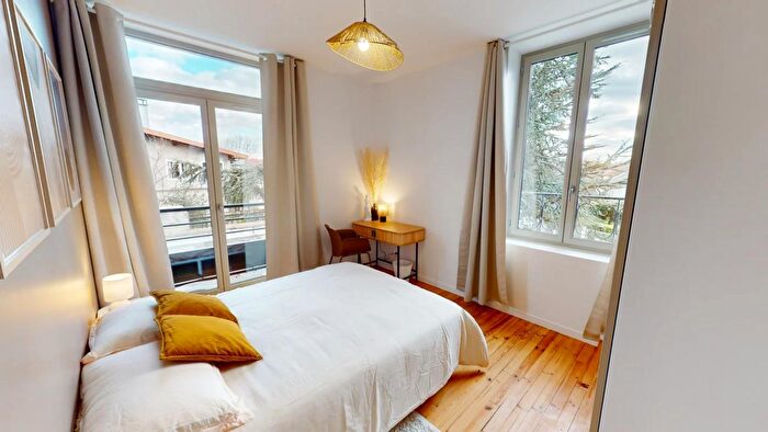 Bron, Parilly Centre-ville - Appartement 1 pièce à louer
