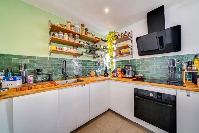 Appartement 1 pièce à vendre - Paris 11ème, Belleville, Saint-Maur