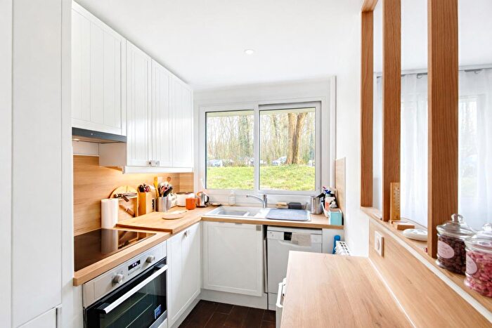 Appartement à vendre - Sèvres, Les Bruyères - 4 pièces - 3 chambres