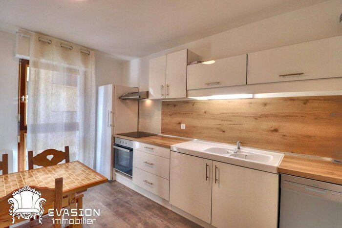 Appartement à louer - Sallanches - 2 pièces - 1 chambre