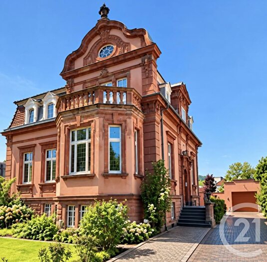 Maison 8 pièces à Saint-Avold, Centre-ville, Felsberg, Route de Dourd'Hal, à vendre