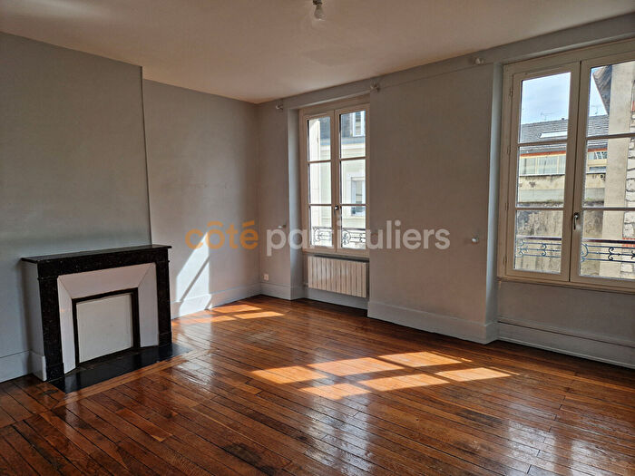 Appartement à louer - Montargis, Centre-ville - 1 pièce