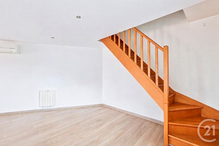 Maison à louer - La Courneuve, Quatre-Routes, Rateau - 2 pièces - 2 chambres