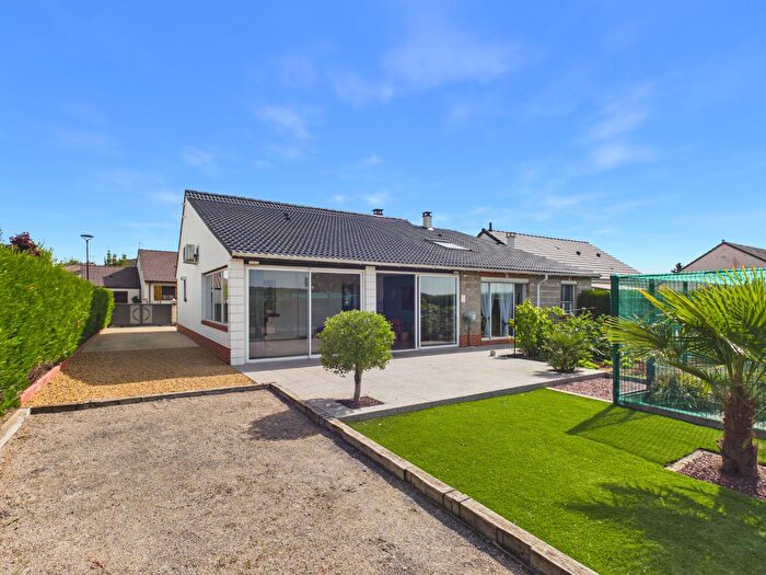 Maison 6 pièces à vendre à Breteuil