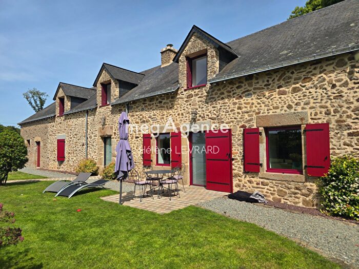 Maison 5 pièces à Bais, à vendre