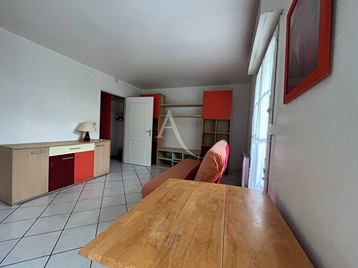 Appartement à louer - Centre Ville Nord, Bussy-Saint-Georges - 1 pièce