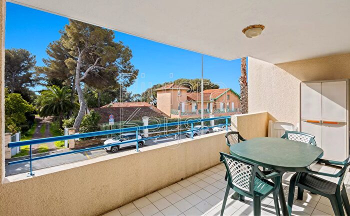 Appartement à vendre - Saint-Raphaël, Boulouris - 2 pièces - 1 chambre