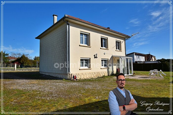 Maison à vendre - Avezac-Prat-Lahitte - 7 pièces - 5 chambres